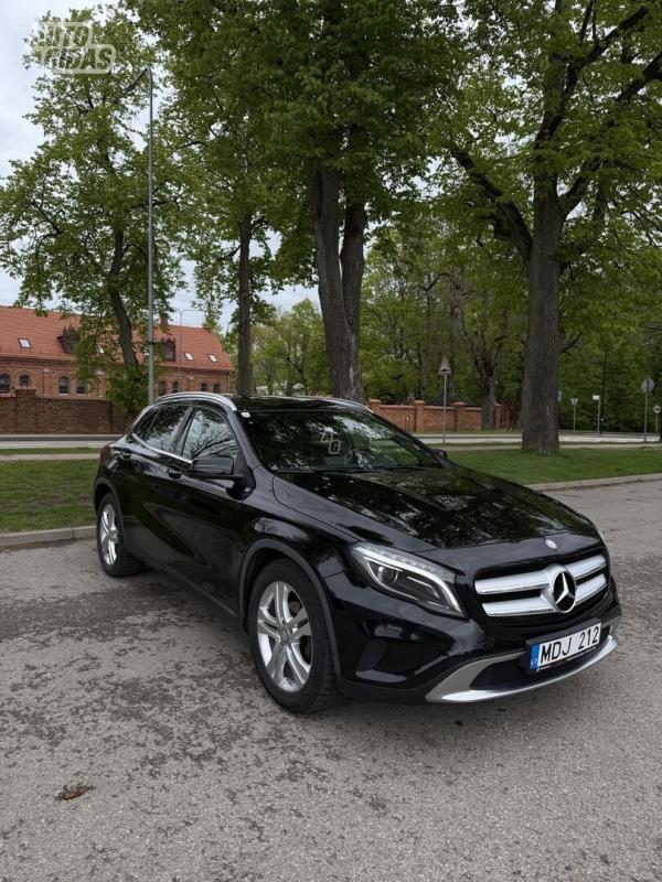 Черный Мерседес GLA 220 2015 в Каунас, объемом двигателя 2.20 л и пробегом 196 тыс. км за 13950 €, фото 2 на AUTOMOTO.COM.LV