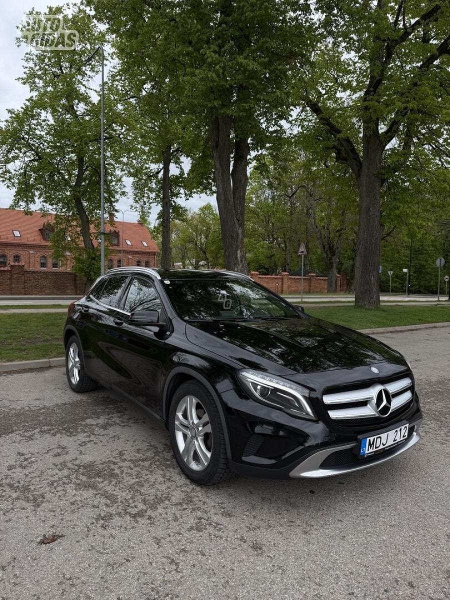 Черный Мерседес GLA 220 2015 в Каунас, объемом двигателя 2.20 л и пробегом 196 тыс. км за 13950 €, фото 3 на AUTOMOTO.COM.LV