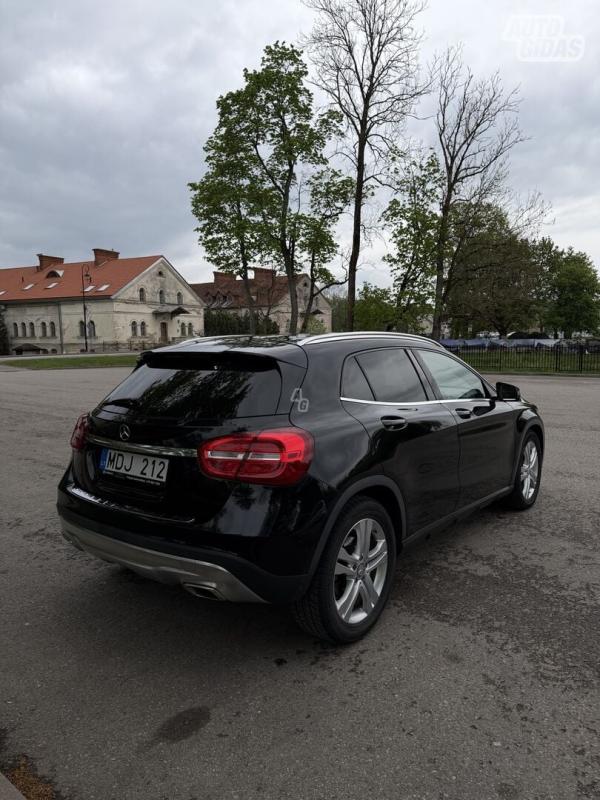 Черный Мерседес GLA 220 2015 в Каунас, объемом двигателя 2.20 л и пробегом 196 тыс. км за 13950 €, фото 4 на AUTOMOTO.COM.LV
