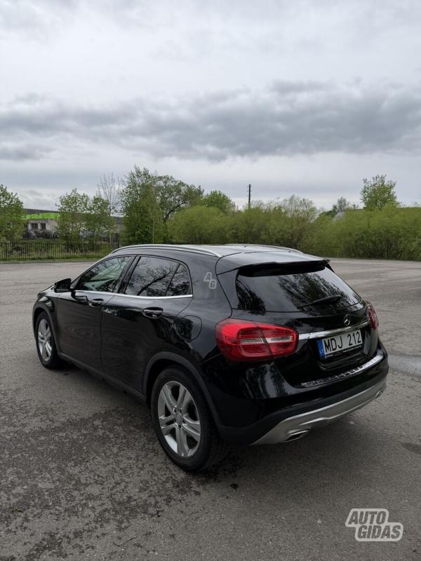 Черный Мерседес GLA 220 2015 в Каунас, объемом двигателя 2.20 л и пробегом 196 тыс. км за 13950 €, фото 5 на AUTOMOTO.COM.LV