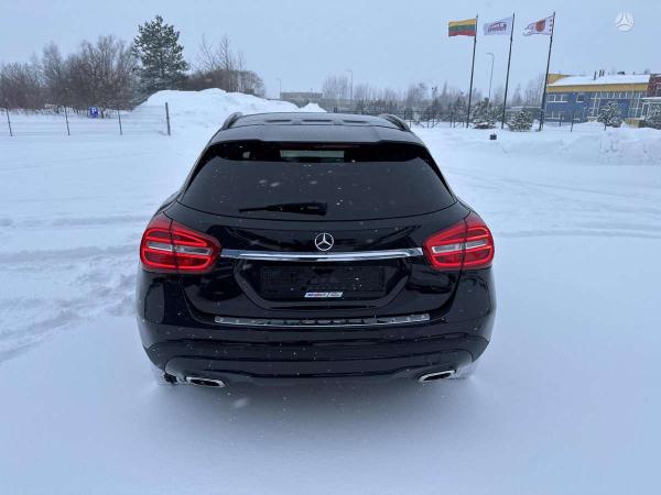 Black Mercedes-Benz gla-220 2016 in Telschi, with an engine capacity of 2.14 L and mileage of 260 thousand km for 12300 €, photo 6 on AUTOMOTO.COM.LV