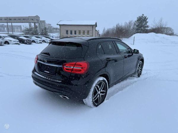 Black Mercedes-Benz gla-220 2016 in Telschi, with an engine capacity of 2.14 L and mileage of 260 thousand km for 12300 €, photo 7 on AUTOMOTO.COM.LV