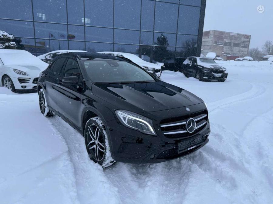 Melns Mercedes-Benz gla-220 2016 Telšiai, ar dzinēja tilpumu 2.14 L un nobraukumu 260 tūkst. km par 12300 €, foto 10 vietnē AUTOMOTO.COM.LV