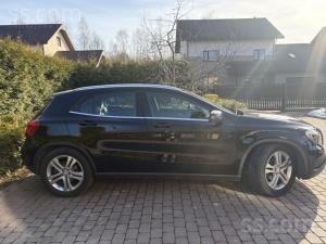 Melns Mercedes-Benz gla-220 2016 Rīga, ar dzinēja tilpumu 2.20 L un nobraukumu 232 tūkst. km par 11300 €, foto 3 vietnē AUTOMOTO.COM.LV