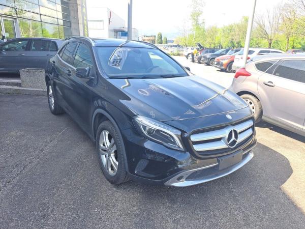 Черный Мерседес GLA 220 2016 в Паневежис, объемом двигателя 2.10 л и пробегом 250 тыс. км за 12900 €, фото 1 на AUTOMOTO.COM.LV