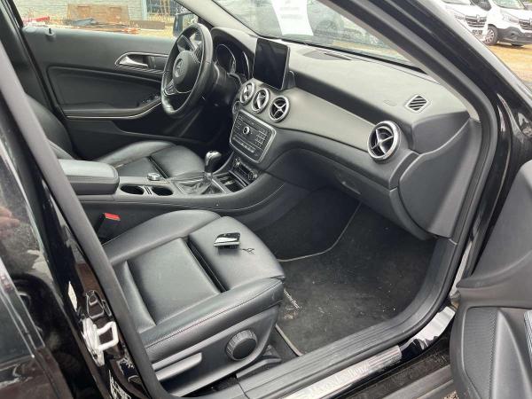 Черный Мерседес GLA 220 2016 в Таураге, объемом двигателя 2.20 л и пробегом 158 тыс. км за 7900 €, фото 8 на AUTOMOTO.COM.LV