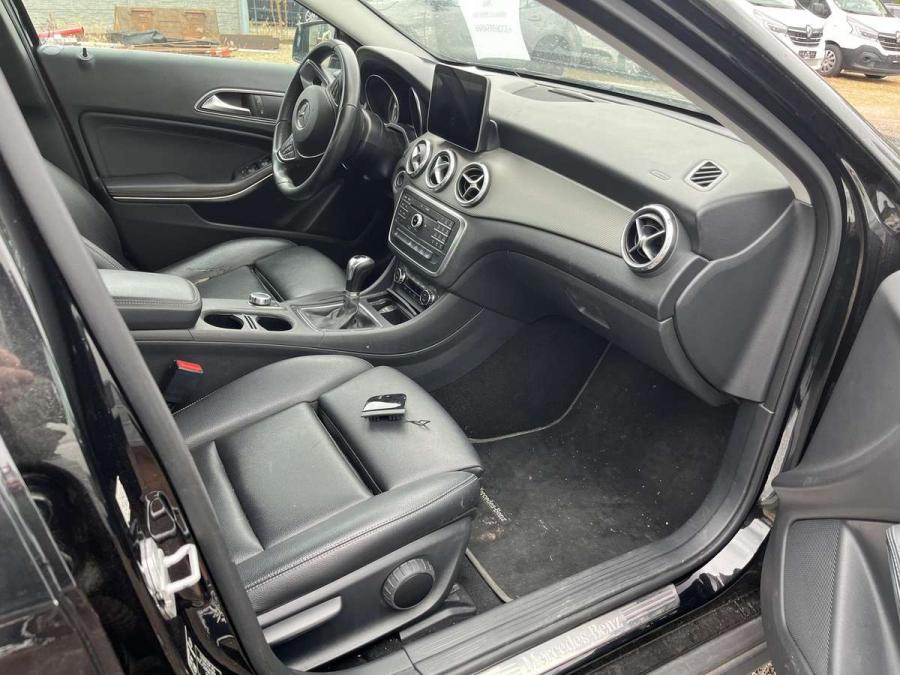 Черный Мерседес GLA 220 2016 в Таураге, объемом двигателя 2.20 л и пробегом 158 тыс. км за 7900 €, фото 9 на AUTOMOTO.COM.LV