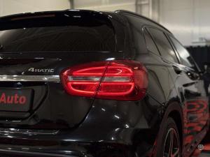 Black Mercedes-Benz gla-220 2017 in Vilnius, with an engine capacity of 2.14 L and mileage of 169 thousand km for 16990 €, photo 9 on AUTOMOTO.COM.LV