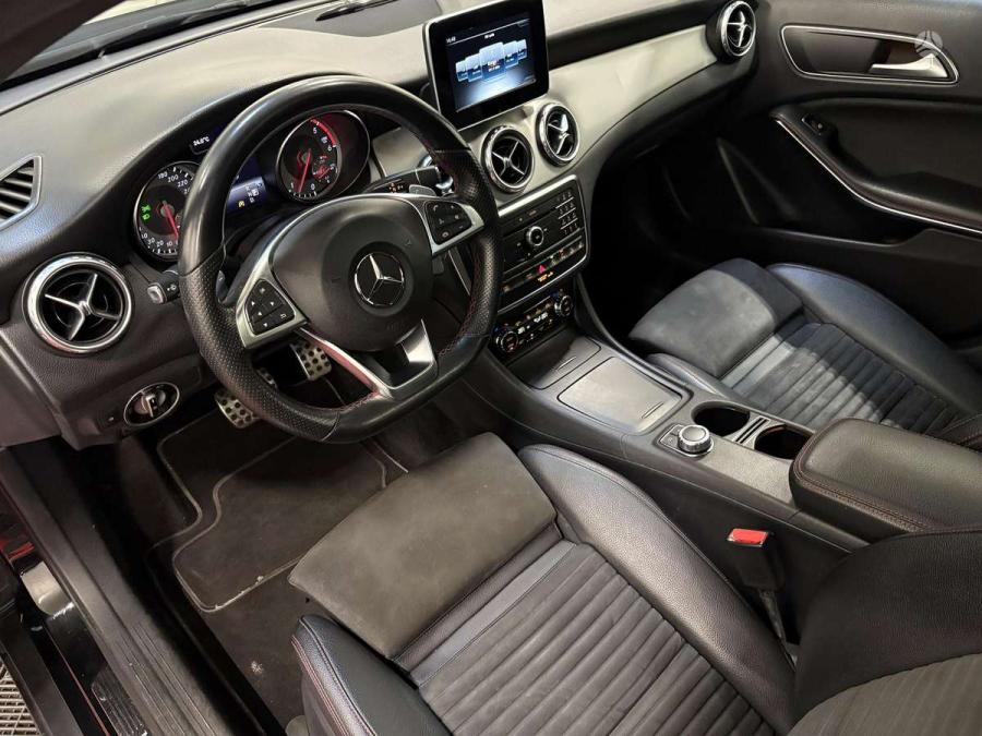 Black Mercedes-Benz gla-220 2017 in Vilnius, with an engine capacity of 2.14 L and mileage of 169 thousand km for 16990 €, photo 11 on AUTOMOTO.COM.LV