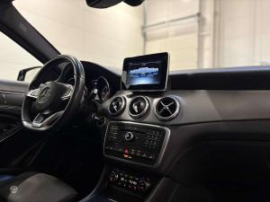 Black Mercedes-Benz gla-220 2017 in Vilnius, with an engine capacity of 2.14 L and mileage of 169 thousand km for 16990 €, photo 17 on AUTOMOTO.COM.LV