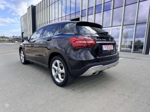 Melns Mercedes-Benz gla-220 2018 Viļņa, ar dzinēja tilpumu 2.14 L un nobraukumu 222 tūkst. km par 13500 €, foto 5 vietnē AUTOMOTO.COM.LV