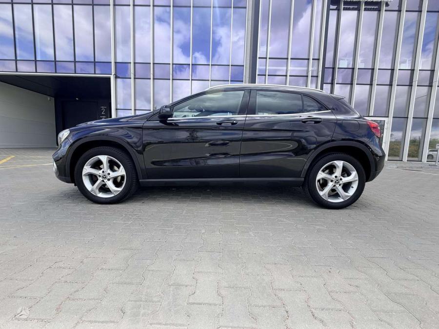 Melns Mercedes-Benz gla-220 2018 Viļņa, ar dzinēja tilpumu 2.14 L un nobraukumu 222 tūkst. km par 13500 €, foto 6 vietnē AUTOMOTO.COM.LV