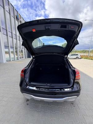 Melns Mercedes-Benz gla-220 2018 Viļņa, ar dzinēja tilpumu 2.14 L un nobraukumu 222 tūkst. km par 13500 €, foto 7 vietnē AUTOMOTO.COM.LV