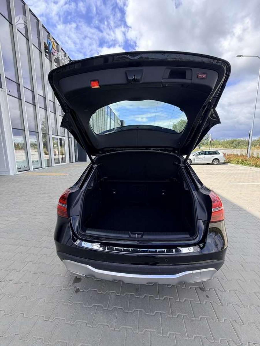 Melns Mercedes-Benz gla-220 2018 Viļņa, ar dzinēja tilpumu 2.14 L un nobraukumu 222 tūkst. km par 13500 €, foto 7 vietnē AUTOMOTO.COM.LV