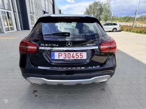 Melns Mercedes-Benz gla-220 2018 Viļņa, ar dzinēja tilpumu 2.14 L un nobraukumu 222 tūkst. km par 13500 €, foto 9 vietnē AUTOMOTO.COM.LV