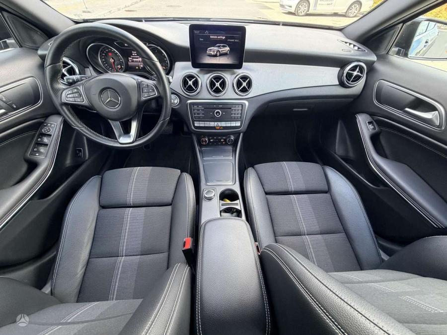 Melns Mercedes-Benz gla-220 2018 Viļņa, ar dzinēja tilpumu 2.14 L un nobraukumu 222 tūkst. km par 13500 €, foto 11 vietnē AUTOMOTO.COM.LV