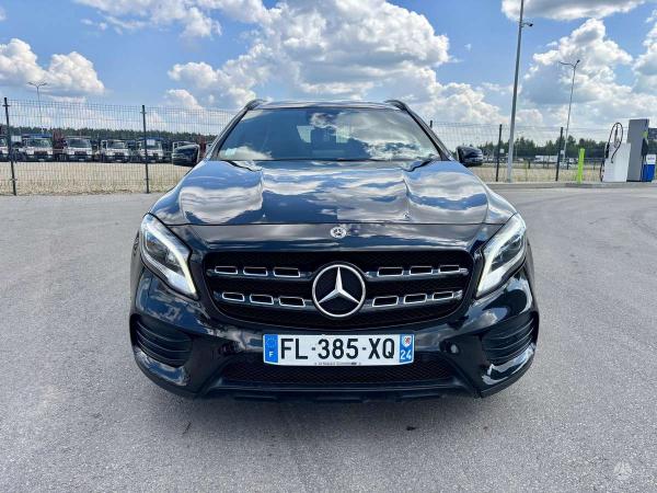 Melns Mercedes-Benz gla-220 2019 Tauragė, ar dzinēja tilpumu 2.14 L un nobraukumu 250 tūkst. km par 14500 €, foto 2 vietnē AUTOMOTO.COM.LV