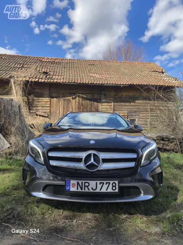 Черный Мерседес GLA 220 2014 в Клайпеда, объемом двигателя 2.20 л и пробегом 220 тыс. км за 14000 €, фото 2 на AUTOMOTO.COM.LV