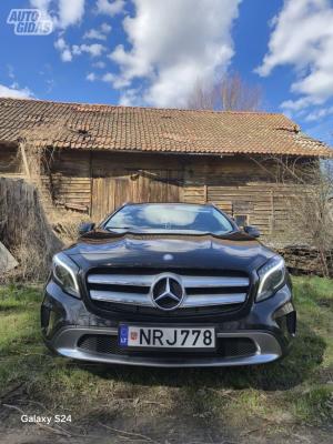 Black Mercedes-Benz gla-220 2014 in Klaipeda, with an engine capacity of 2.20 L and mileage of 220 thousand km for 14000 €, photo 3 on AUTOMOTO.COM.LV