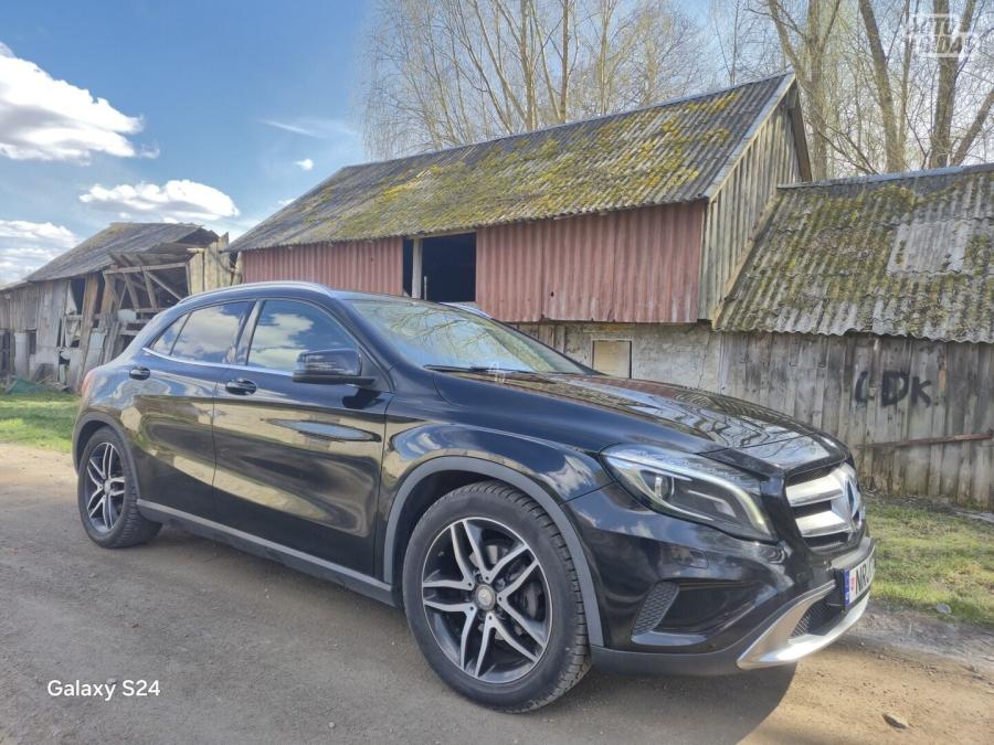 Black Mercedes-Benz gla-220 2014 in Klaipeda, with an engine capacity of 2.20 L and mileage of 220 thousand km for 14000 €, photo 4 on AUTOMOTO.COM.LV