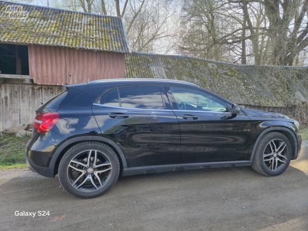 Черный Мерседес GLA 220 2014 в Клайпеда, объемом двигателя 2.20 л и пробегом 220 тыс. км за 14000 €, фото 4 на AUTOMOTO.COM.LV