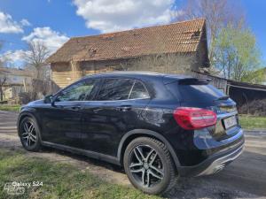 Black Mercedes-Benz gla-220 2014 in Klaipeda, with an engine capacity of 2.20 L and mileage of 220 thousand km for 14000 €, photo 6 on AUTOMOTO.COM.LV