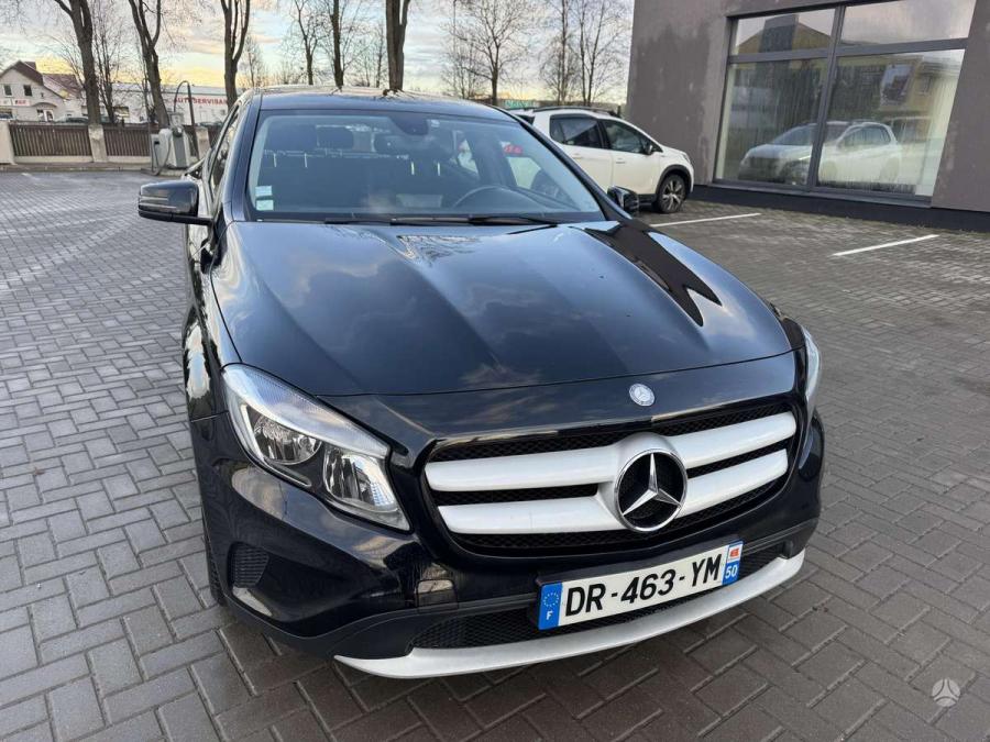Melns Mercedes-Benz gla-220 2015 Tauragė, ar dzinēja tilpumu 2.00 L un nobraukumu 215 tūkst. km par 10200 €, foto 11 vietnē AUTOMOTO.COM.LV
