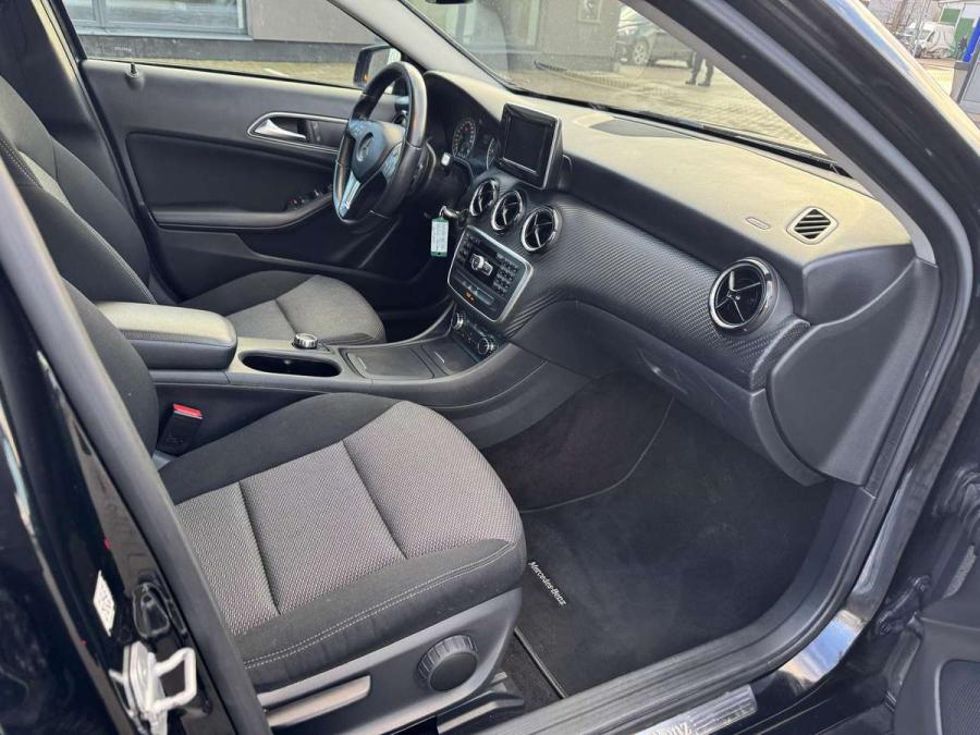 Melns Mercedes-Benz gla-220 2015 Tauragė, ar dzinēja tilpumu 2.00 L un nobraukumu 215 tūkst. km par 10200 €, foto 19 vietnē AUTOMOTO.COM.LV