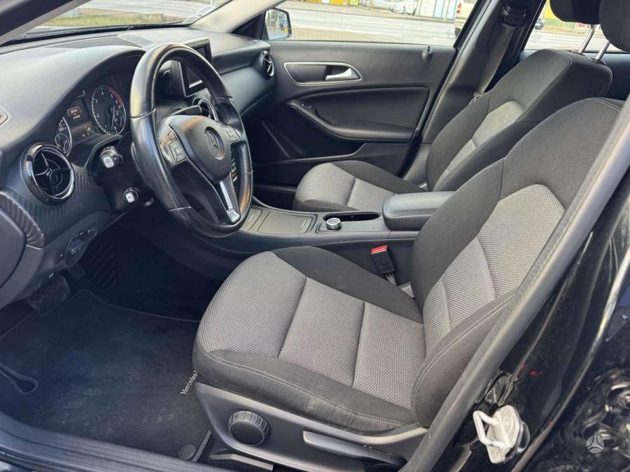 Black Mercedes-Benz gla-220 2015 in Taurage, with an engine capacity of 2.00 L and mileage of 215 thousand km for 10200 €, photo 15 on AUTOMOTO.COM.LV
