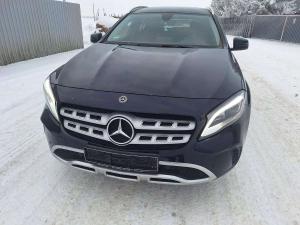Blue Mercedes-Benz gla-220 2017 in Marijampole, with an engine capacity of 2.14 L and mileage of 134 thousand km for 13900 €, photo 3 on AUTOMOTO.COM.LV