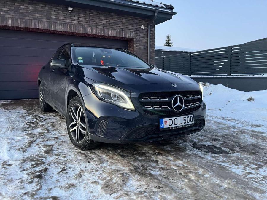 Blue Mercedes-Benz gla-220 2017 in Klaipeda, with an engine capacity of 2.14 L and mileage of 246 thousand km for 13500 €, photo 1 on AUTOMOTO.COM.LV
