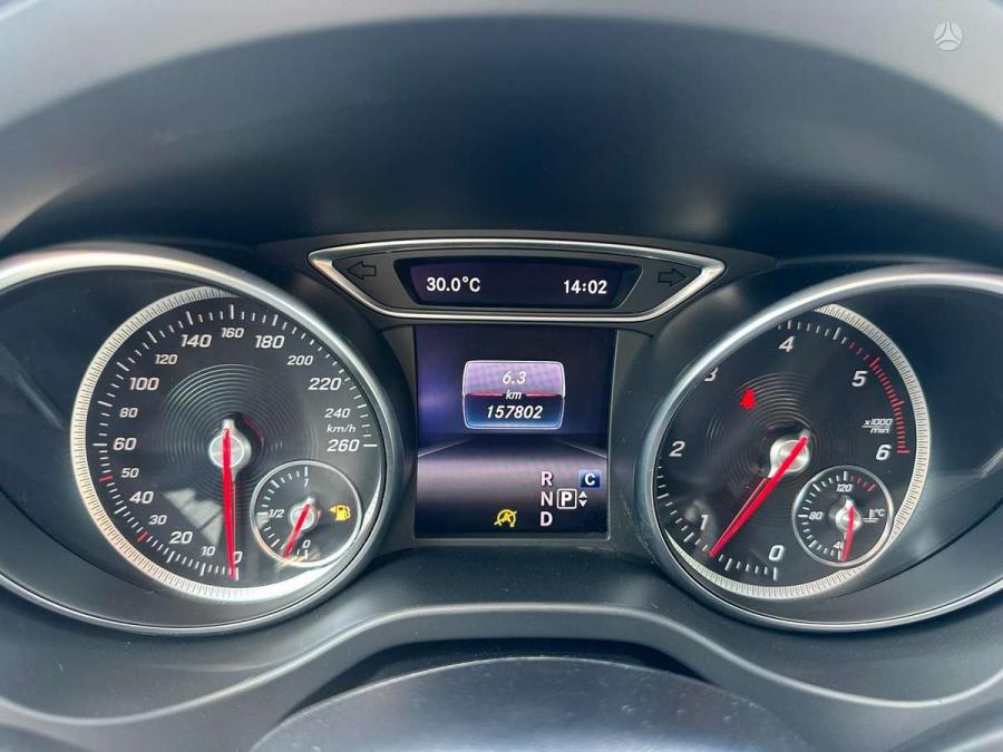Blue Mercedes-Benz gla-220 2018 in Taurage, with an engine capacity of 2.14 L and mileage of 157 thousand km for 16400 €, photo 4 on AUTOMOTO.COM.LV