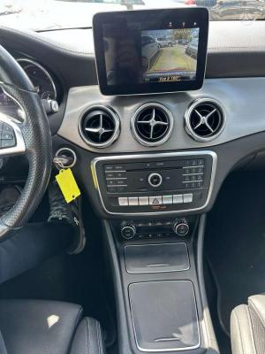 Blue Mercedes-Benz gla-220 2018 in Taurage, with an engine capacity of 2.14 L and mileage of 157 thousand km for 16400 €, photo 5 on AUTOMOTO.COM.LV