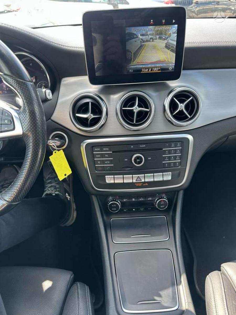 Blue Mercedes-Benz gla-220 2018 in Taurage, with an engine capacity of 2.14 L and mileage of 157 thousand km for 16400 €, photo 5 on AUTOMOTO.COM.LV