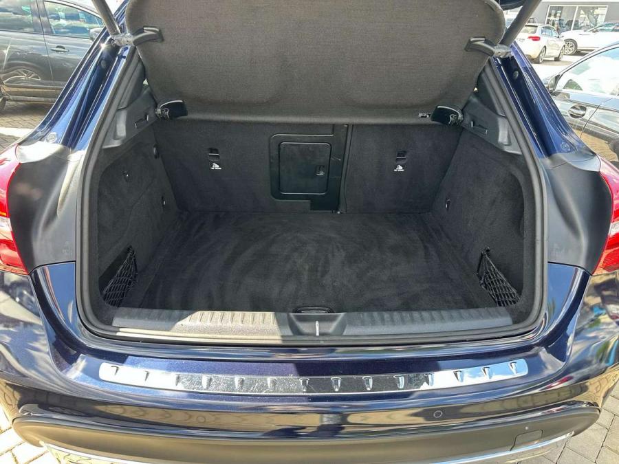 Blue Mercedes-Benz gla-220 2018 in Taurage, with an engine capacity of 2.14 L and mileage of 157 thousand km for 16400 €, photo 8 on AUTOMOTO.COM.LV