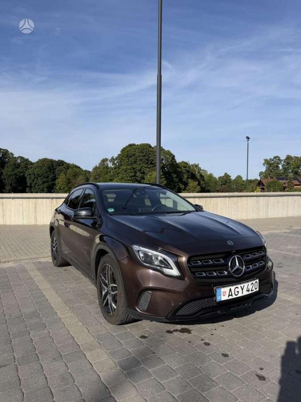 Brūns Mercedes-Benz gla-220 2018 Plungė, ar dzinēja tilpumu 2.14 L un nobraukumu 155 tūkst. km par 16600 €, foto 3 vietnē AUTOMOTO.COM.LV
