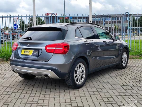 Mercedes-Benz gla-220 2014 in Klaipeda on AUTOMOTO.COM.LV Mercedes-Benz gla-220 2014 in Klaipeda, with an engine capacity of 2.14 L and mileage of 102 thousand km for 14900 €, photo 3 on AUTOMOTO.COM.LV