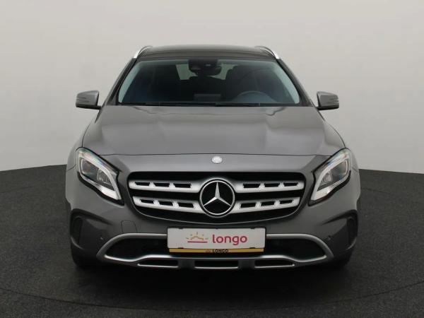 Mercedes-Benz gla-220 2017 in Vilnius, with an engine capacity of 2.10 L and mileage of 214 thousand km for 15699 €, photo 3 on AUTOMOTO.COM.LV