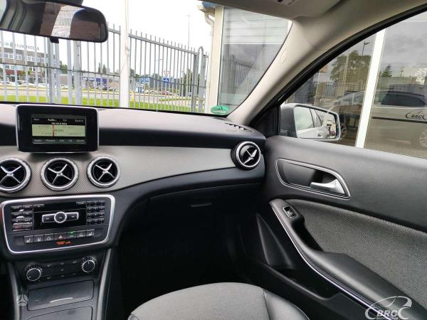 Серый Мерседес GLA 220 2014 в Клайпеда, объемом двигателя 2.14 л и пробегом 102 тыс. км за 14900 €, фото 7 на AUTOMOTO.COM.LV