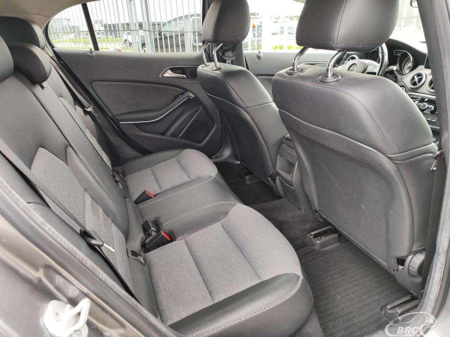 Pelēks Mercedes-Benz gla-220 2014 Klaipėda, ar dzinēja tilpumu 2.14 L un nobraukumu 102 tūkst. km par 14900 €, foto 12 vietnē AUTOMOTO.COM.LV