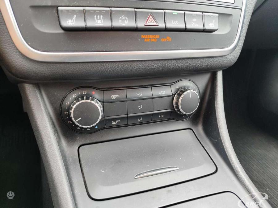 Pelēks Mercedes-Benz gla-220 2014 Klaipėda, ar dzinēja tilpumu 2.14 L un nobraukumu 102 tūkst. km par 14900 €, foto 30 vietnē AUTOMOTO.COM.LV