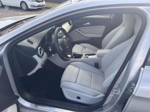 Pelēks Mercedes-Benz gla-220 2015 Marijampole, ar dzinēja tilpumu 2.14 L un nobraukumu 312 tūkst. km par 10600 €, foto 12 vietnē AUTOMOTO.COM.LV