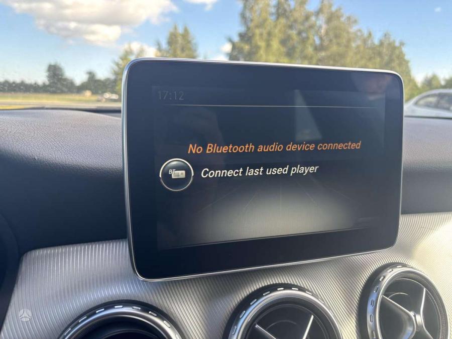 Pelēks Mercedes-Benz gla-220 2015 Marijampole, ar dzinēja tilpumu 2.14 L un nobraukumu 312 tūkst. km par 10600 €, foto 18 vietnē AUTOMOTO.COM.LV