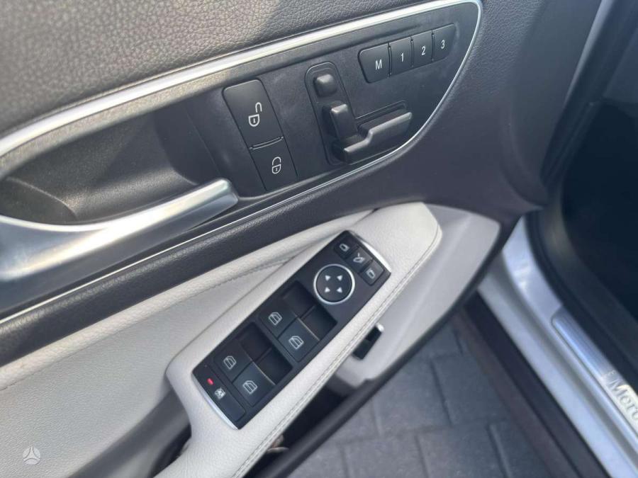 Pelēks Mercedes-Benz gla-220 2015 Marijampole, ar dzinēja tilpumu 2.14 L un nobraukumu 312 tūkst. km par 10600 €, foto 21 vietnē AUTOMOTO.COM.LV