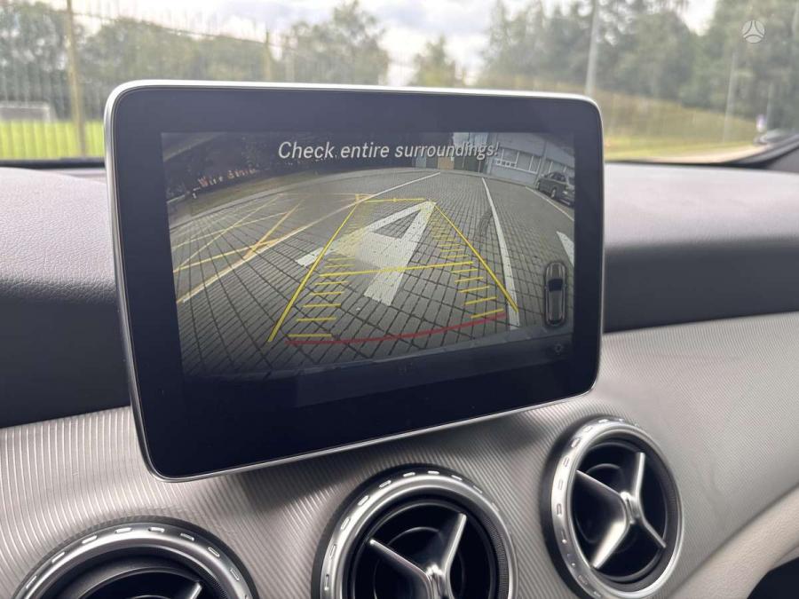 Серый Мерседес GLA 220 2015 в Мариямполе, объемом двигателя 2.14 л и пробегом 290 тыс. км за 10400 €, фото 3 на AUTOMOTO.COM.LV