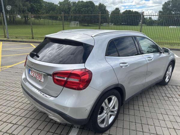 Pelēks Mercedes-Benz gla-220 2015 Marijampole, ar dzinēja tilpumu 2.14 L un nobraukumu 290 tūkst. km par 10400 €, foto 8 vietnē AUTOMOTO.COM.LV