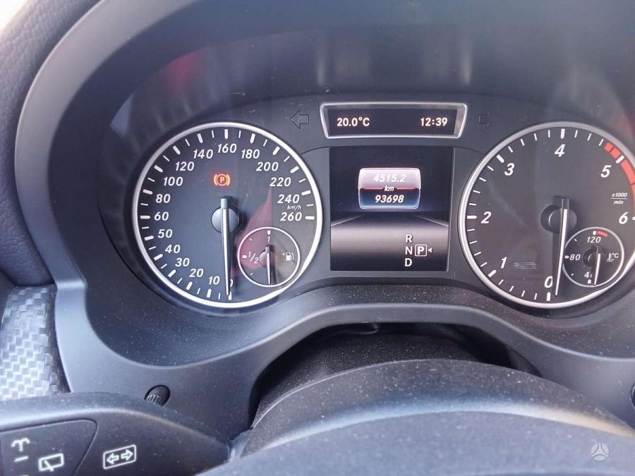 Pelēks Mercedes-Benz gla-220 2016 Kauņa, ar dzinēja tilpumu 2.14 L un nobraukumu 93 tūkst. km par 12900 €, foto 9 vietnē AUTOMOTO.COM.LV