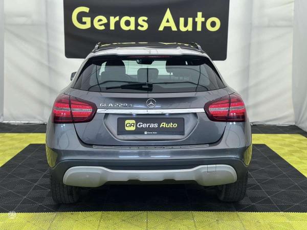Grey Mercedes-Benz gla-220 2017 in Vilnius, with an engine capacity of 2.14 L and mileage of 202 thousand km for 11990 €, photo 5 on AUTOMOTO.COM.LV