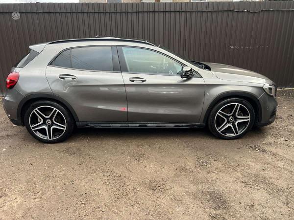 Grey Mercedes-Benz gla-220 2017 in Kaunas, with an engine capacity of 2.14 L and mileage of 170 thousand km for 15900 €, photo 4 on AUTOMOTO.COM.LV