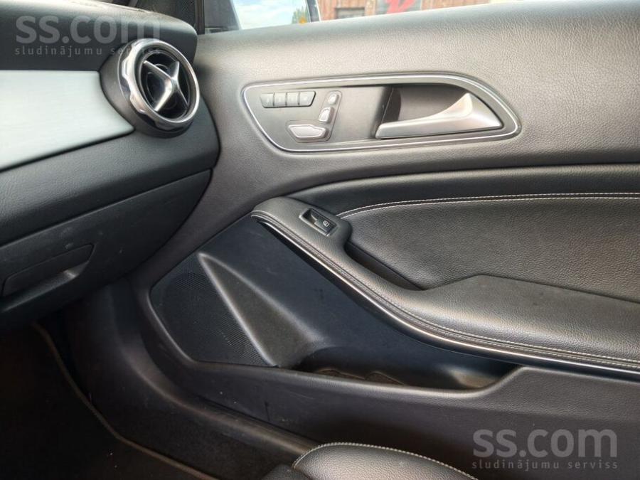 Grey Mercedes-Benz gla-220 2019 in Riga, with an engine capacity of 2.00 L and mileage of 89 thousand km for 21000 €, photo 14 on AUTOMOTO.COM.LV